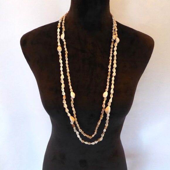Jewelry | Vintage Antique Hawaiian Natural 34 36 Cowrie Nassa Shell ...